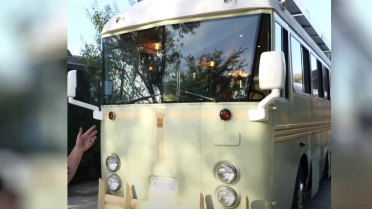 From Nostalgia to Nomadic: Couple Turns 1950s School Bus Into a ...